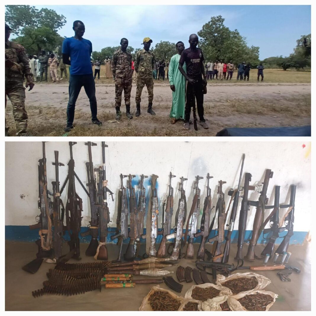 RCA: 69 combattants du CPC-F déposent les armes à Sikikidé dans la ...